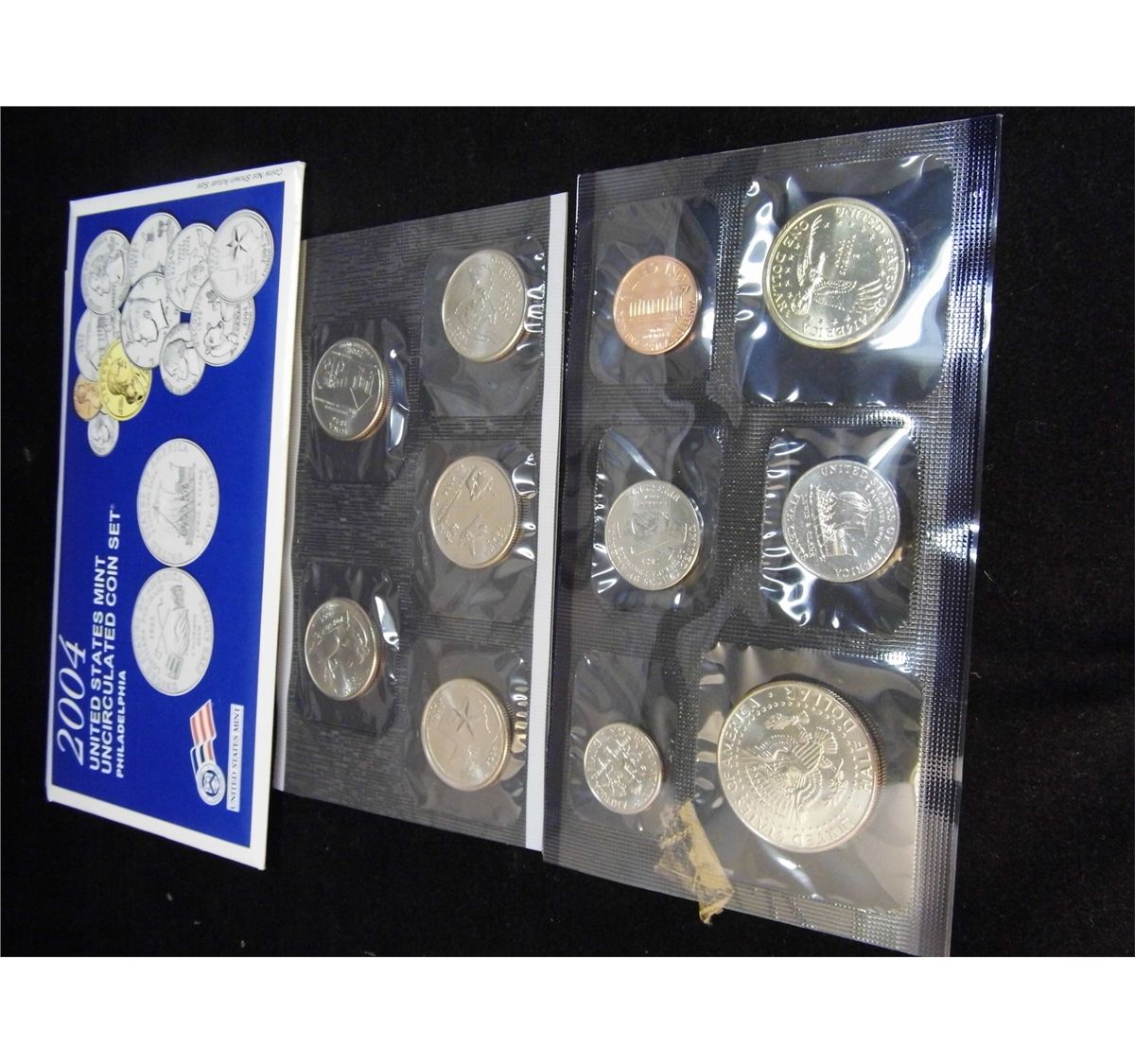 2004 US Mint Uncirculated Coin Set - Denver & Philadelphia