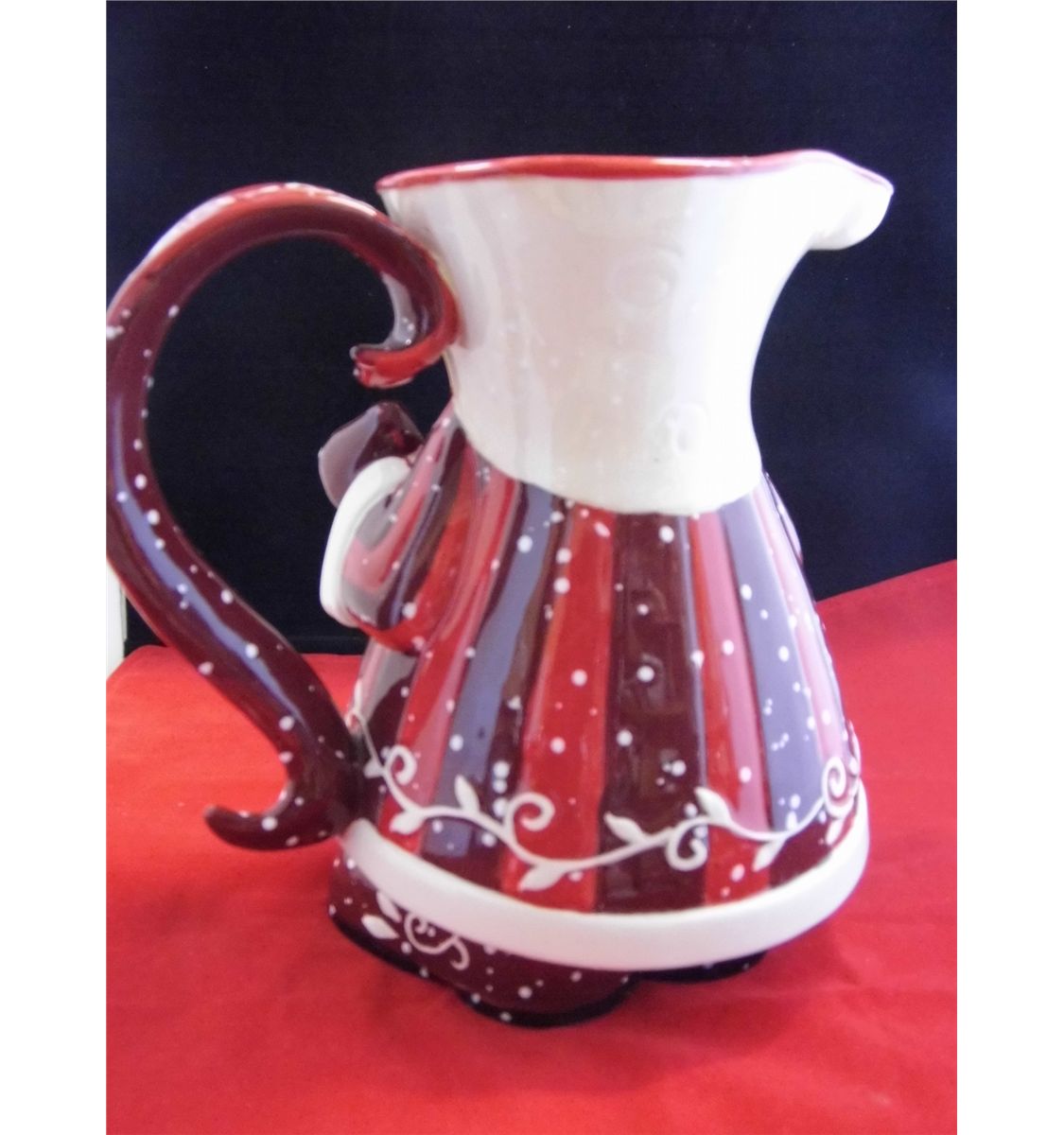 Bella Casa by Ganz Santa Claus Pitcher - 9 in. tall - Matches Lot 173