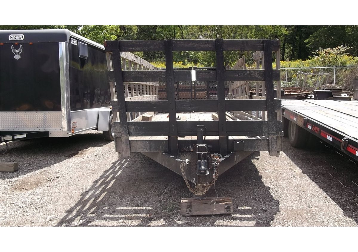 2005 20' Parker Stake Side Trailer