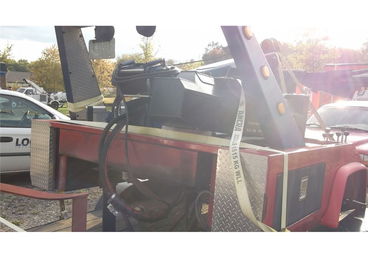 Chevron Wrecker Body