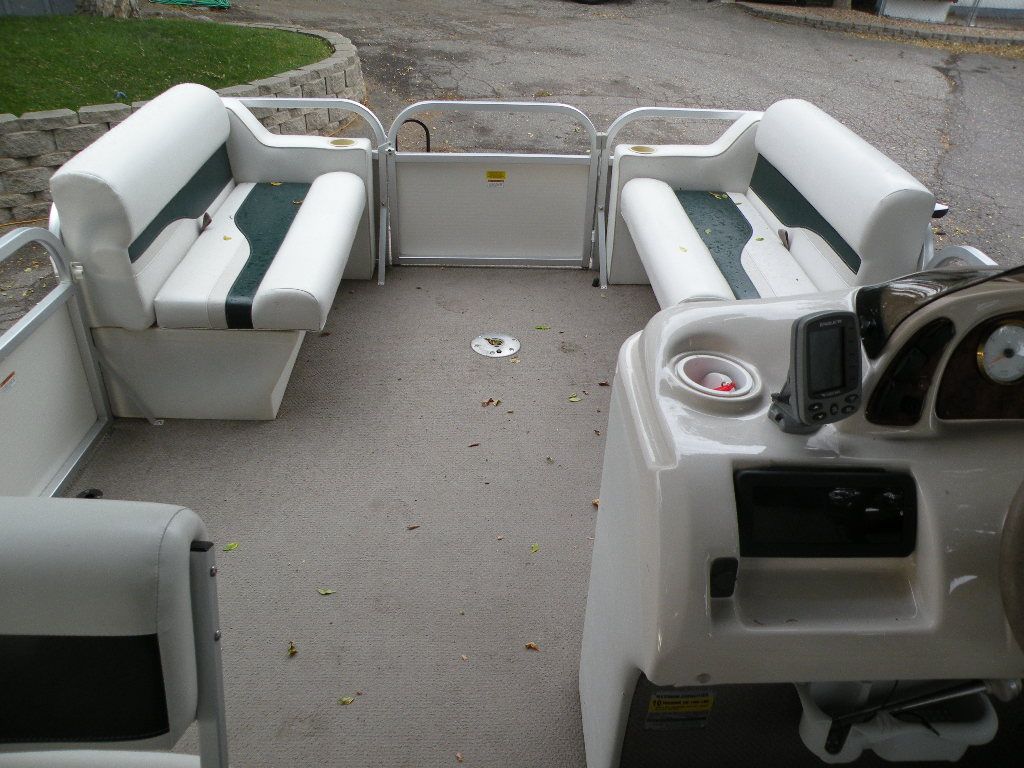 2003 Starcraft 18ft pontoon w/ 40hp Mercury 4 stroke, fuel injected ...