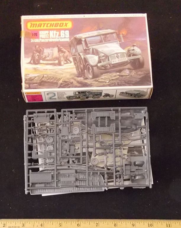 Matchbox - 1/76 Kfz. 69 Krupp Protz 3.7 Panzerabwe Scale Model Figures ...