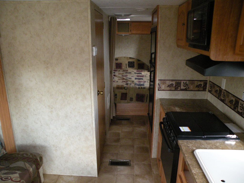 2009 Springdale by Keystone travel trailer 4YDT2522293100094
