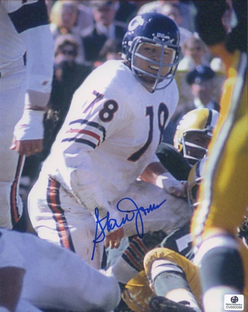 Stan Jones Signed Bears 8x10 Photo (GA COA)