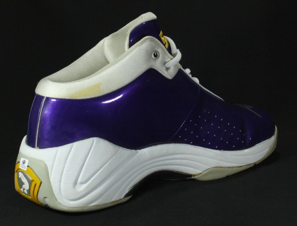 Shaquille O'Neal Signed Game Model Size 22 Shoe (GA COA)