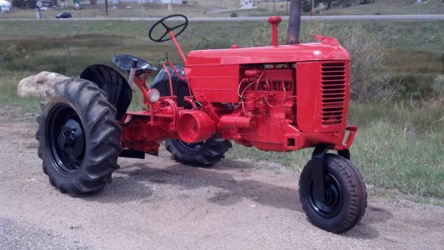 1947 Case VAC farm tractor PTO, good tires, new paint and decals, runs ...