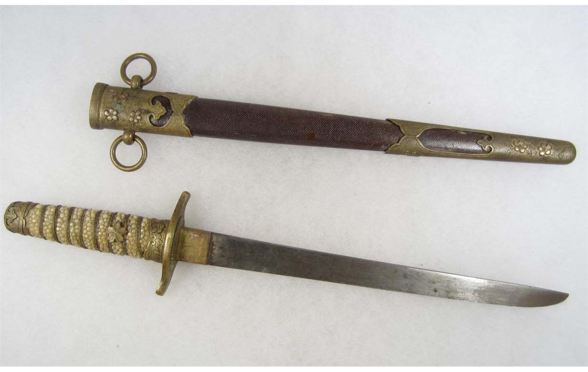 JAPANESE IMPERIAL NAVAL OFFICERS DAGGER DIRK W/ SCABBARD