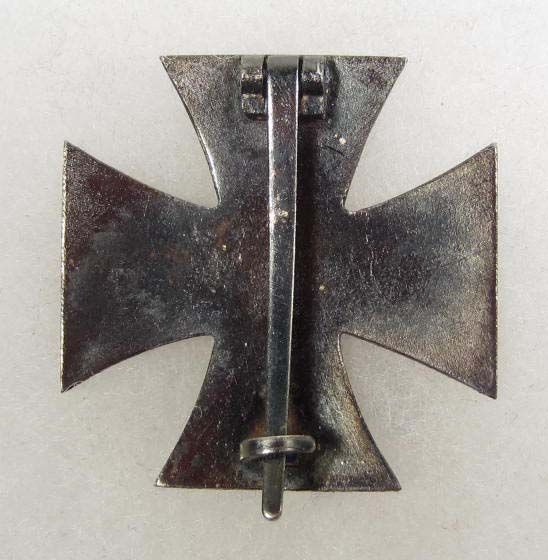 GERMAN NAZI IRON CROSS - PINBACK