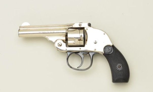 Harrington & Richardson concealed hammer DA revolver, .32 S&W cal., 3 ...