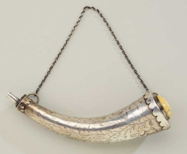 Fine quality silver Scottish powder horn circa early to mid 19th ...