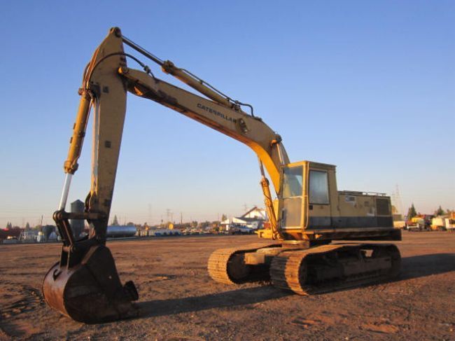 1980 Caterpillar 235 Hydraulic Excavator