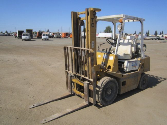 TCM FG25 Forklift
