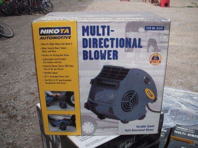 Nikota Multi-Directional Blower