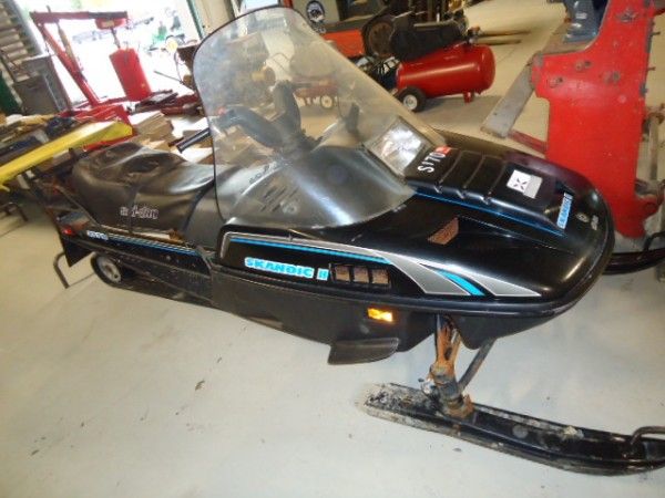 1994 Skandic II 337R snowmobile w/long track