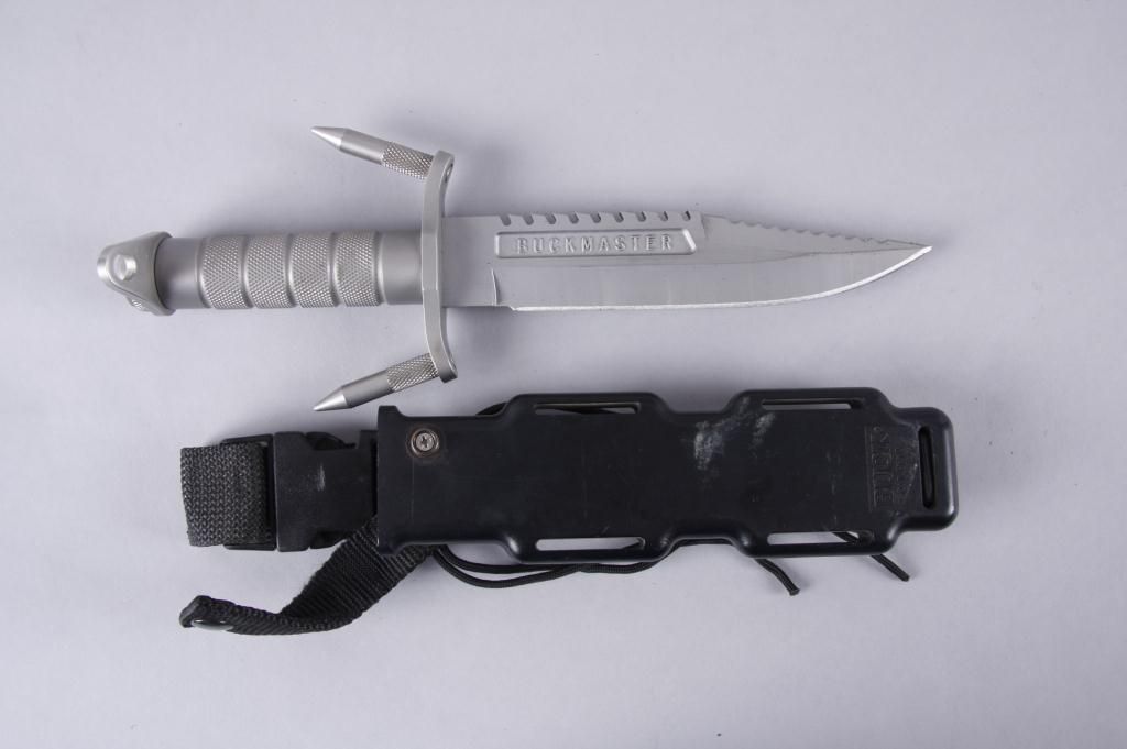 Buck "Buckmaster" 184 Tactical KnifeStainless steel construction, 7 ...