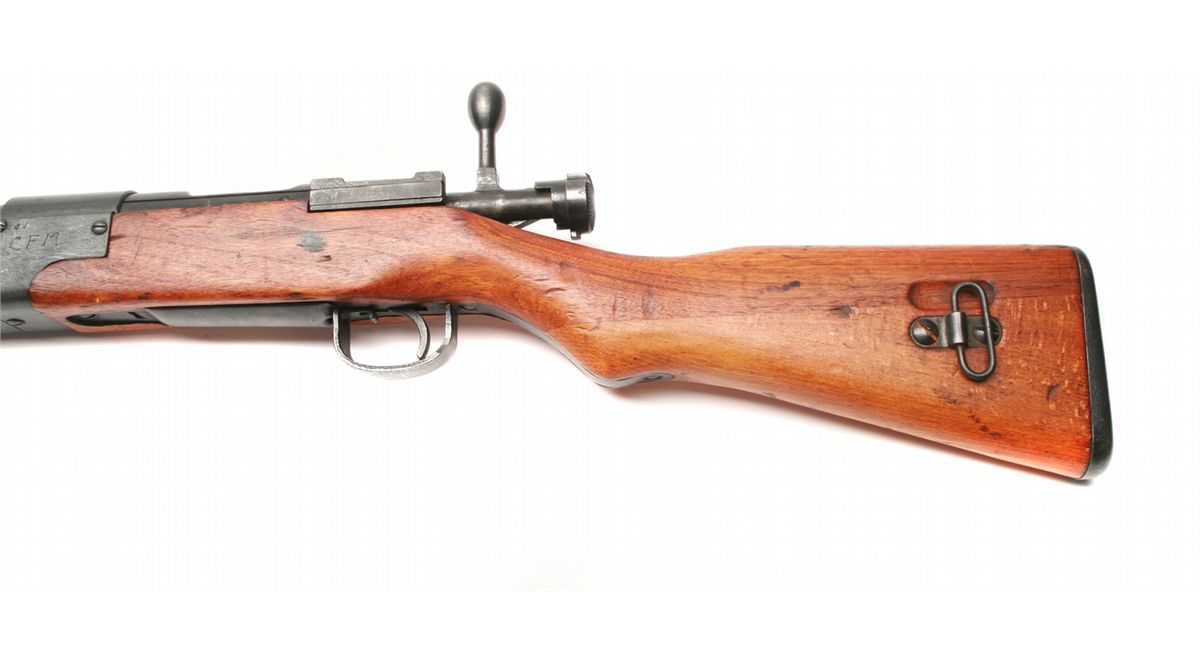 Lot 1102 - Arisaka - Type 2 Paratroop - 6.5mm Jap - rifle