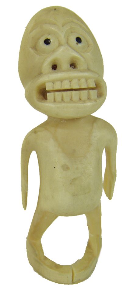 Inuit "Tupalik" Amulet