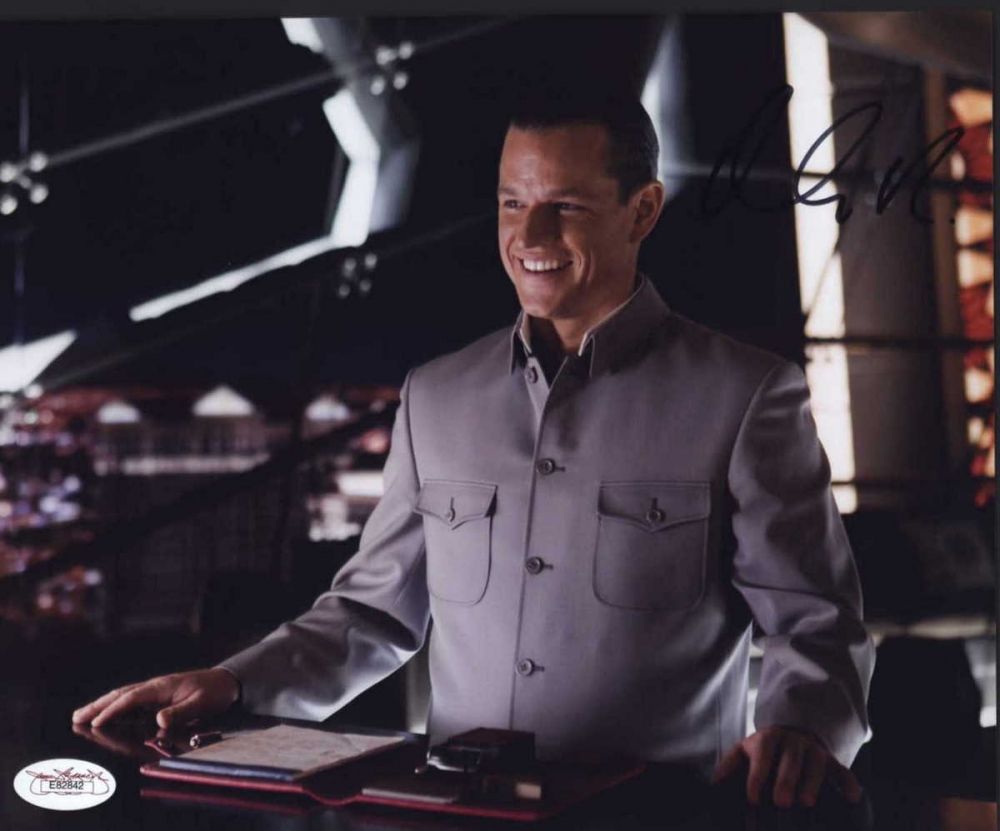 Matt Damon Signed "Oceans 13" 8x10 Photo (JSA)