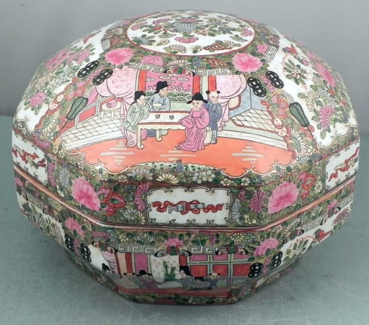 Large Old Chinese Porcelain Ornate Octagonal Box