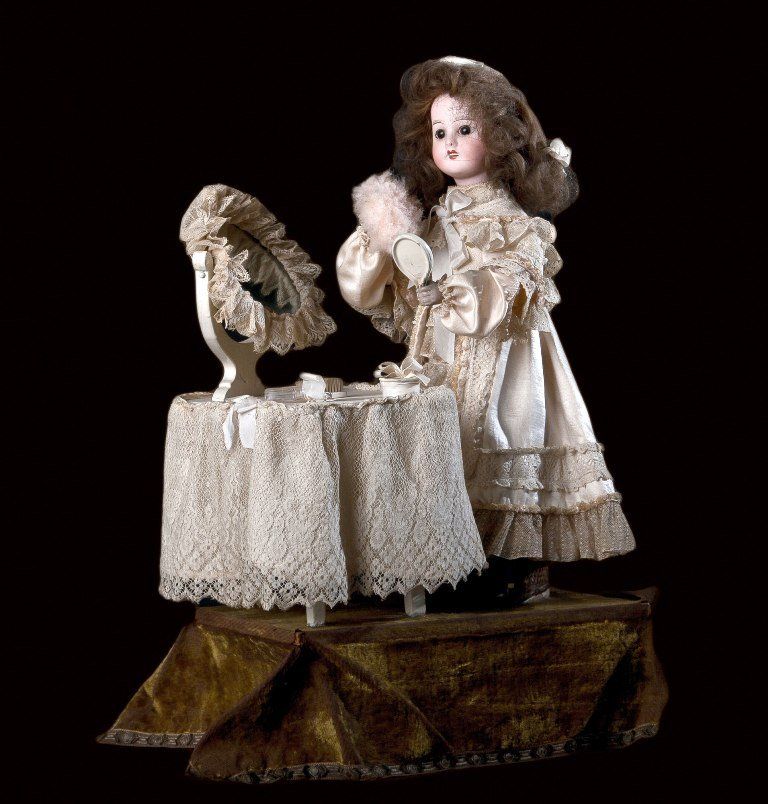 Automaton «Girl at the Boudoir» - Puppenautomat «Dame am Boudoir»