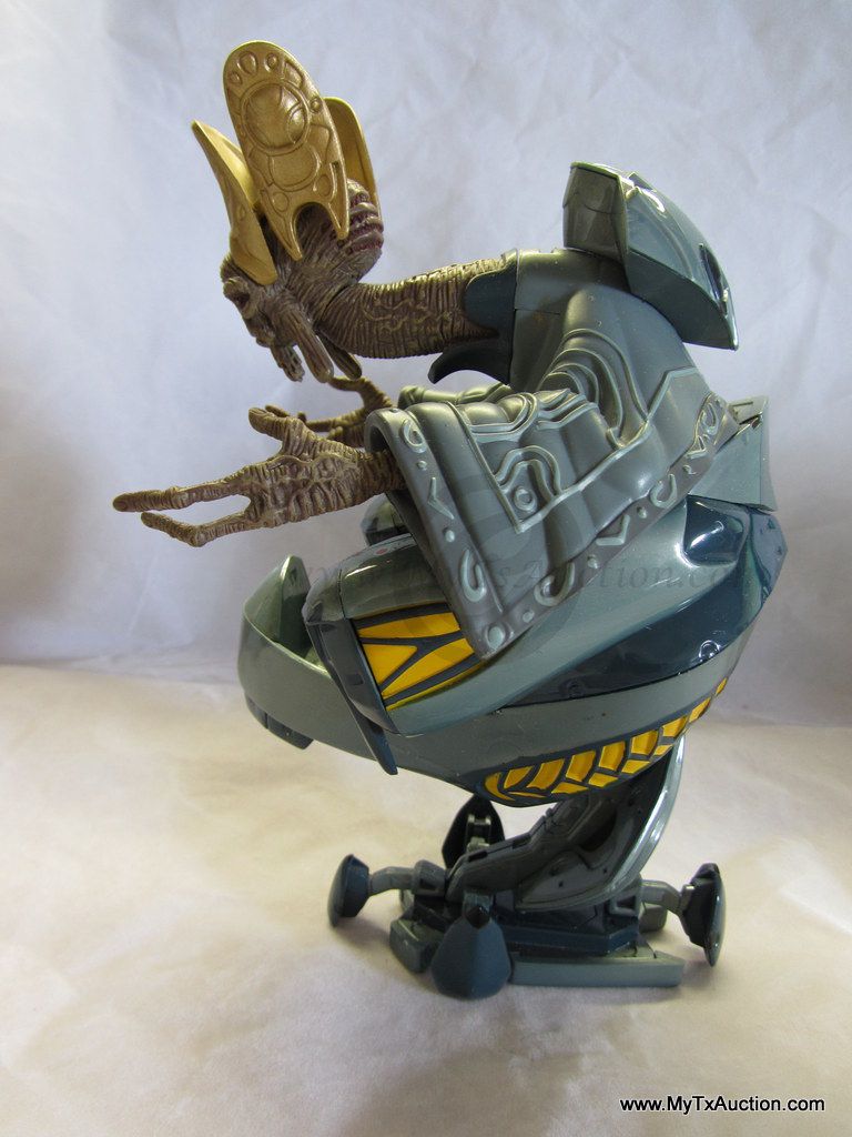 Halo 2 Prophet of Regret 8" Action Figure