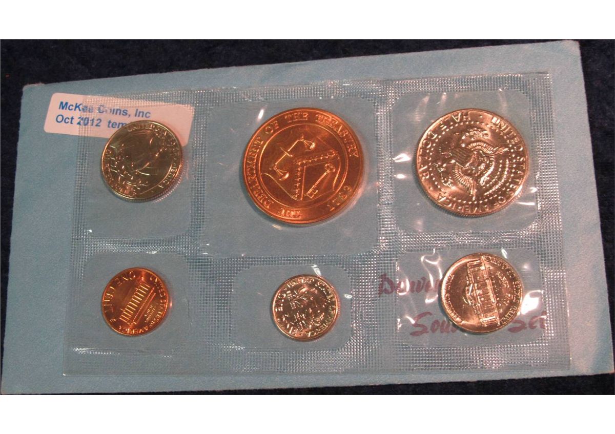 1558. 1983 Denver Mint Souvenir Set in original holder.