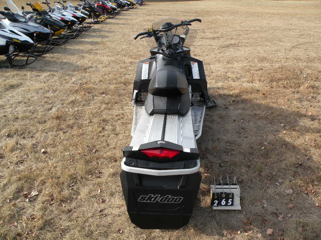 2011 Ski Doo 600 Summit REV XP 2BPSCYBA1BV000061