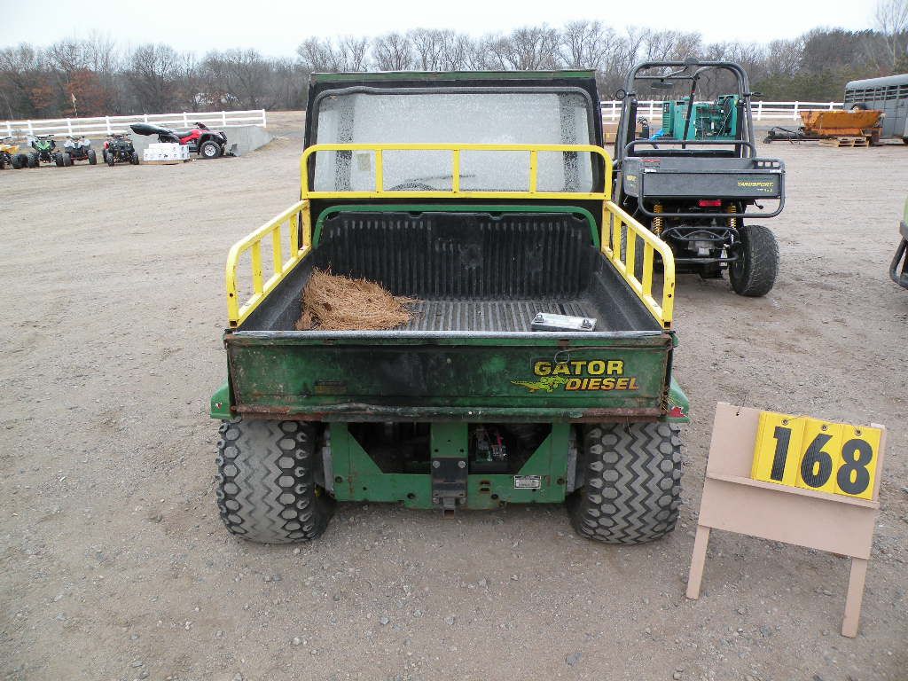 John Deere 6 wheel Gator w/cab