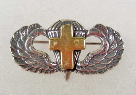 US ARMY PARATROOPER CHAPLAIN AIRBORNE JUMP WINGS
