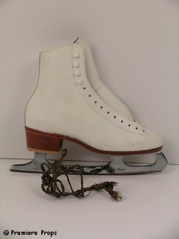 Tom Hanks Castaway Ice Skate & Necklace