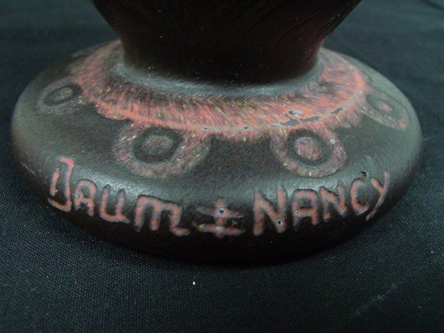 Art glass vase with Daum Nancy signature