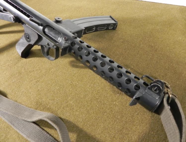 VINTAGE BRITISH MKV 9MM STEN NON-FIRING MACHINE GUN