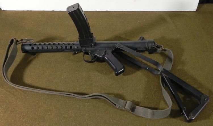VINTAGE BRITISH MKV 9MM STEN NON-FIRING MACHINE GUN