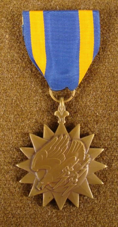 WWII U.S. AIR MEDAL- MERITORIOUS ACHIEVEMENT IN AERIAL