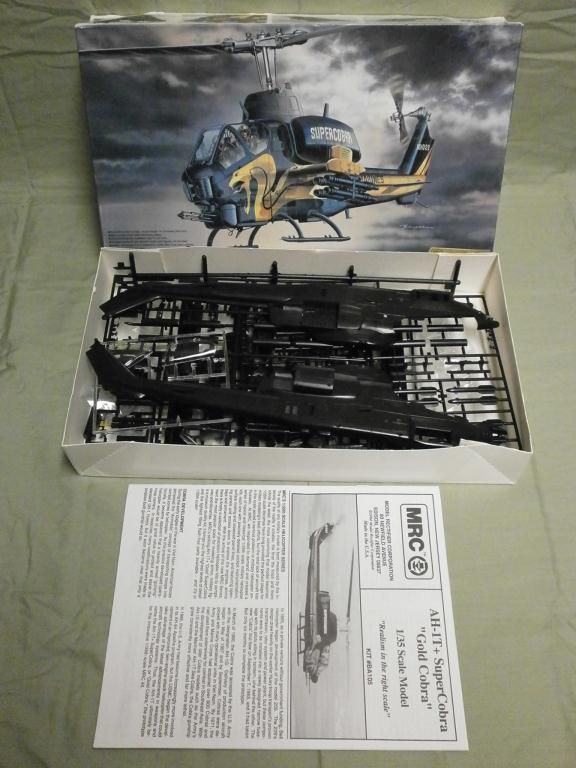 AH-1T+ Super Cobra "Gold Cobra" Model Kit