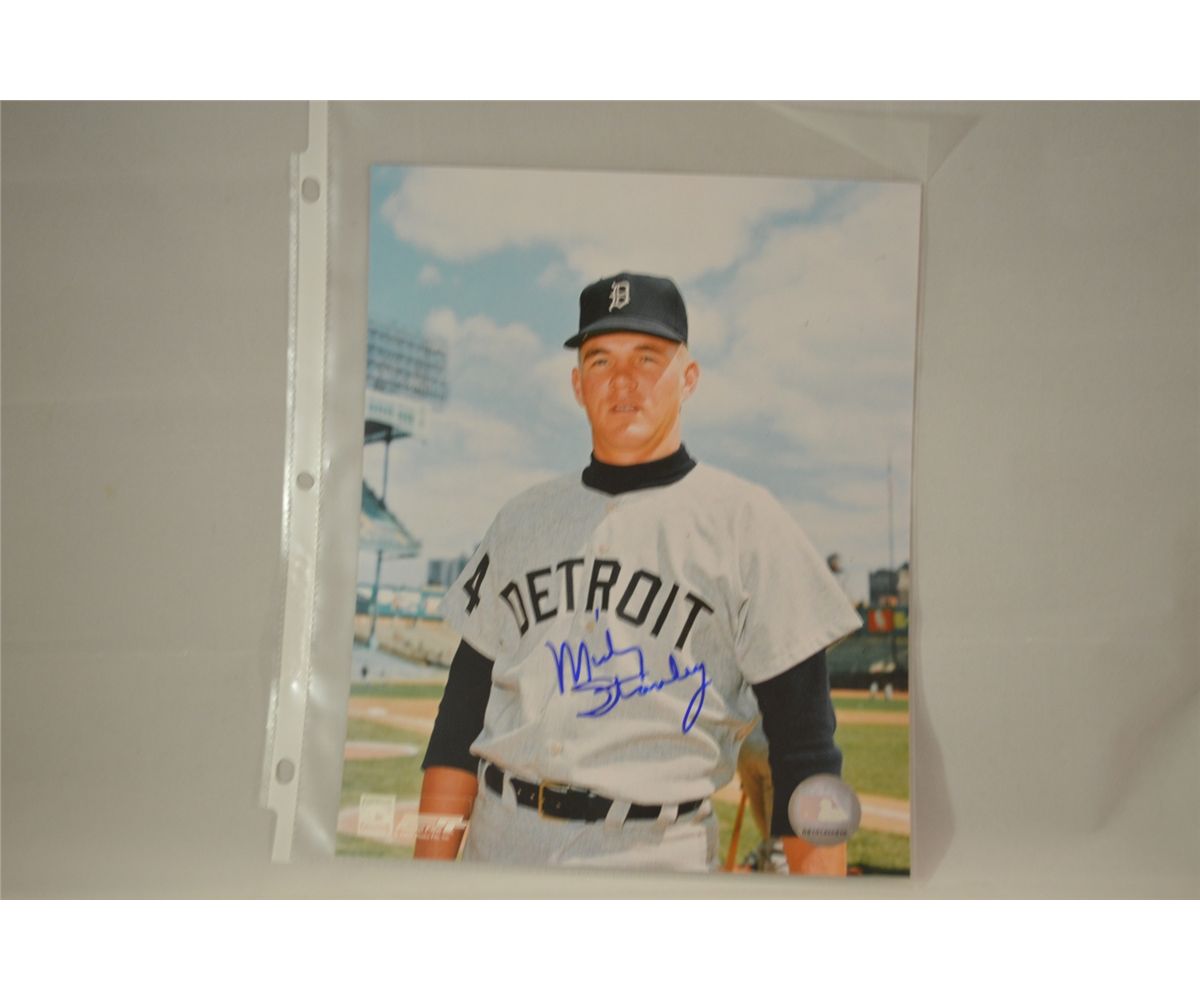 Mickey Stanley Autograph Photo **Detroit Tigers** 1968 World Series Member