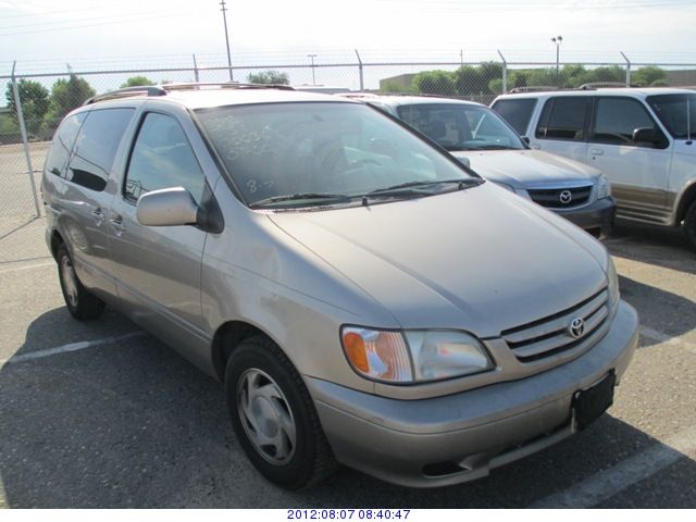 2002 - TOYOTA SIENNA
