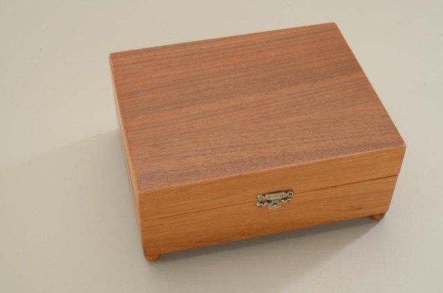 Miniature metal disc music box Thorens Switzerland. Key wind 1920-1950 ...