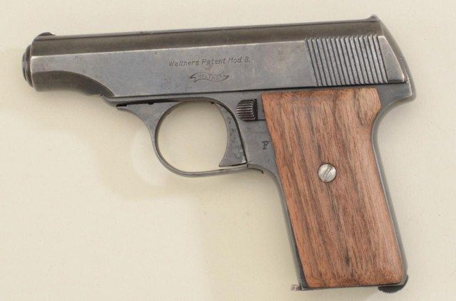 Walther Model 8 semi-auto pistol, 6.35mm cal., blue finish, wood grips ...