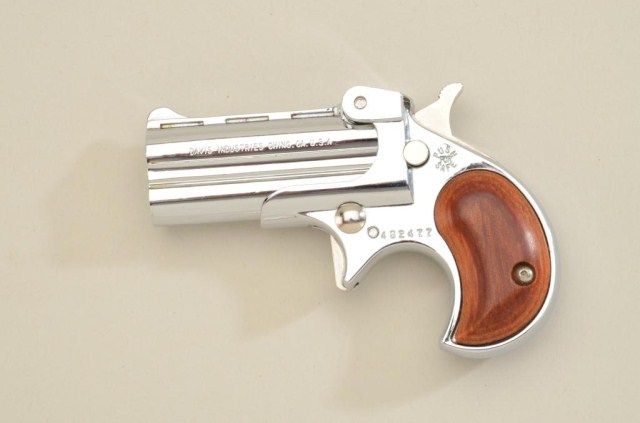Davis diminutive O/U Model D-32 derringer, .32 cal., nickel finish ...