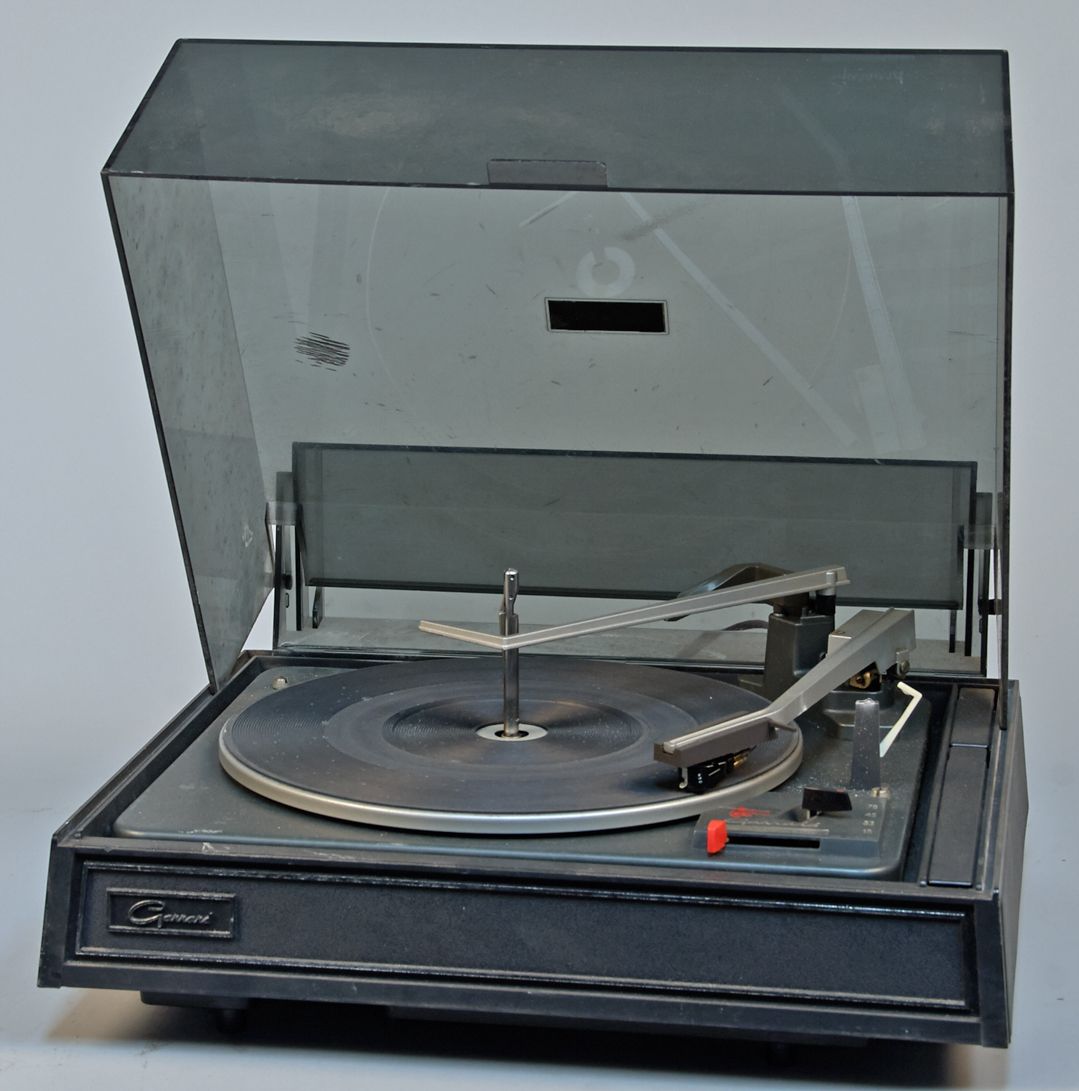 Garrard Tabletop Hi-Fi Record Player/Changer Turntable