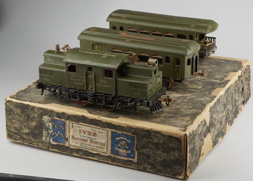 Vintage Ives Train Set No. 700 c1920s