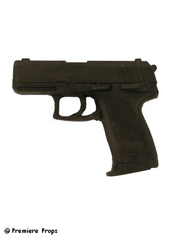 Casino Royale Mollaka Sebastien Gun
