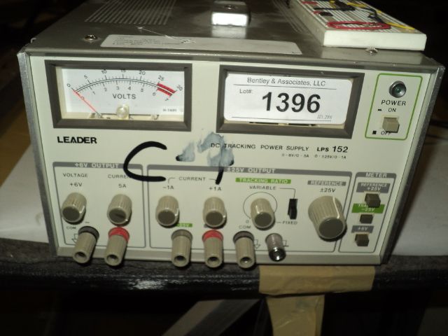 Leader LPS-152 DC Tracking Power Supply
