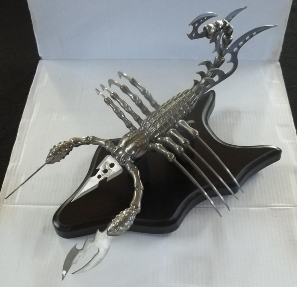 Emblazon Of Knife Stainless Steel Scorpion W/