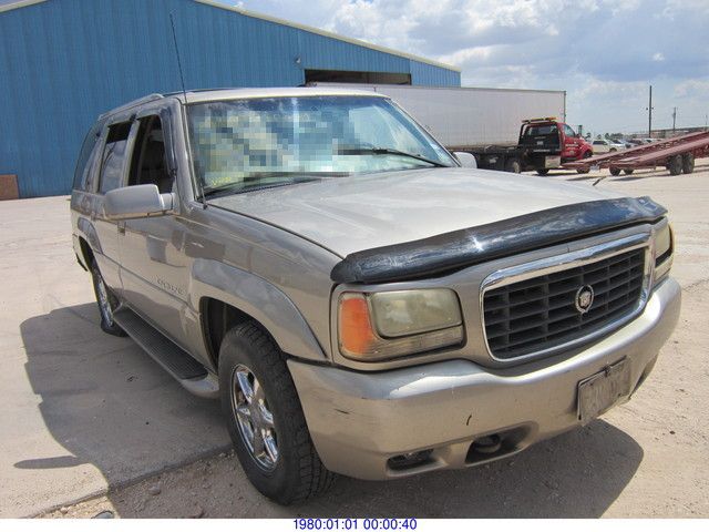 1999 - CADILLAC ESCALADE