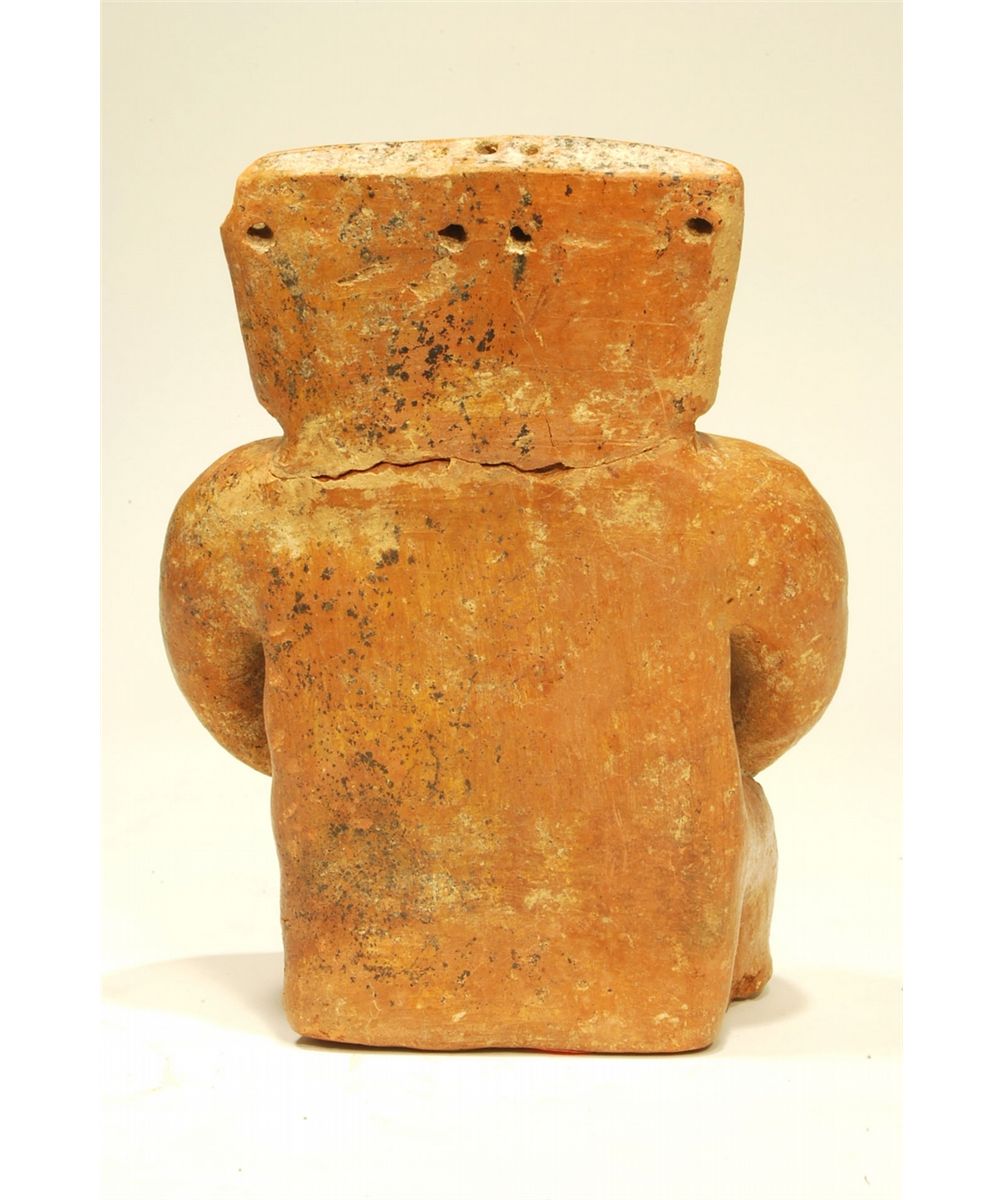 Pre Columbian Quimbaya Figure
