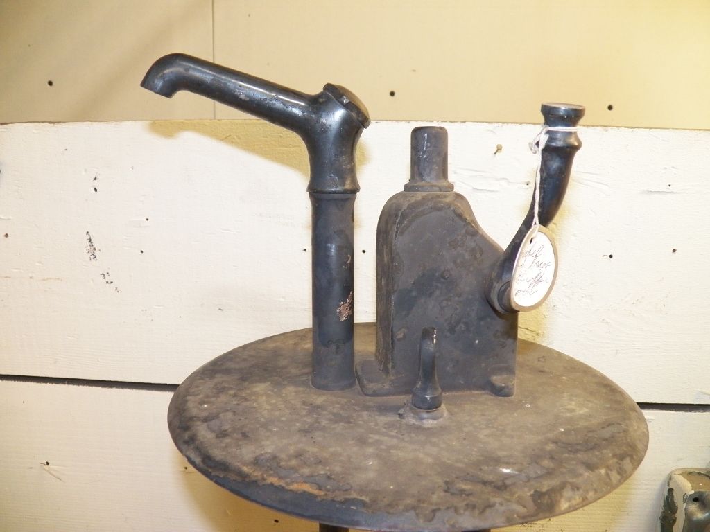 1930's Old Oil Pump