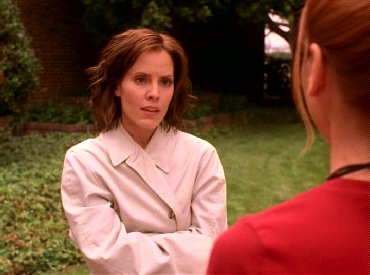 Buffy The Vampire Slayer (television) - Anya's Outfit (Emma Caulfield)