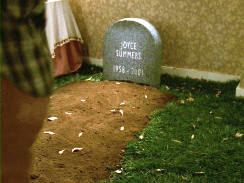 Buffy The Vampire Slayer (television) - Joyce's Headstone